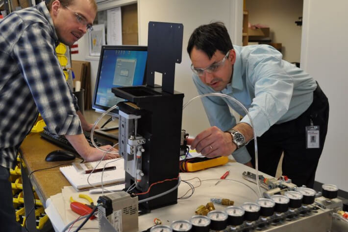 Careers - Boston Engineering