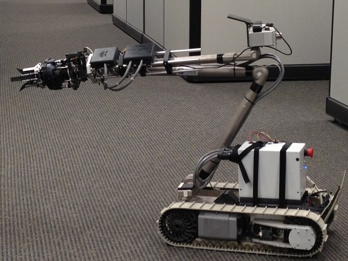 Autonomous Urban Reconnaissance Ingress System (AURIS) - Boston Engineering